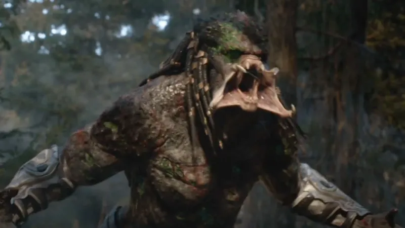 The Predator Brings His Ugly Dogs Along For The Hunt In Latest Trailer ...
